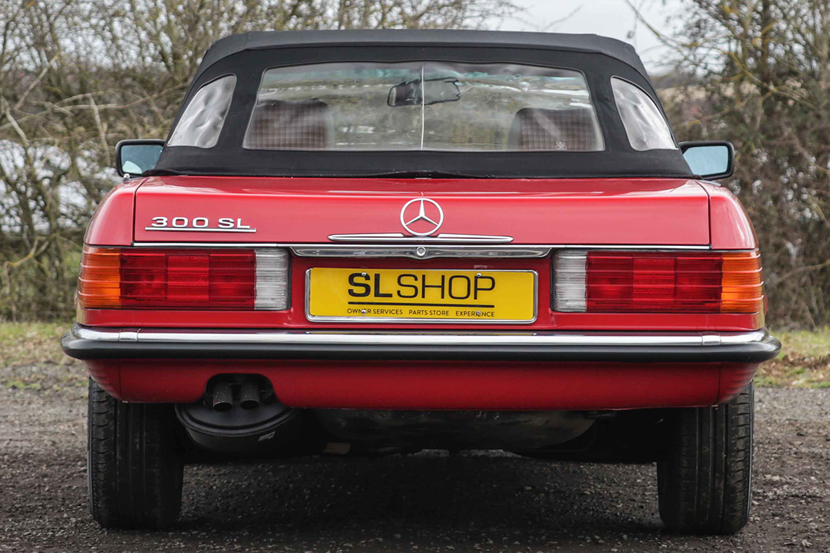 1989 Mercedes-Benz 300SL (R107) Signal Red with Beige Fabric #2258 ...