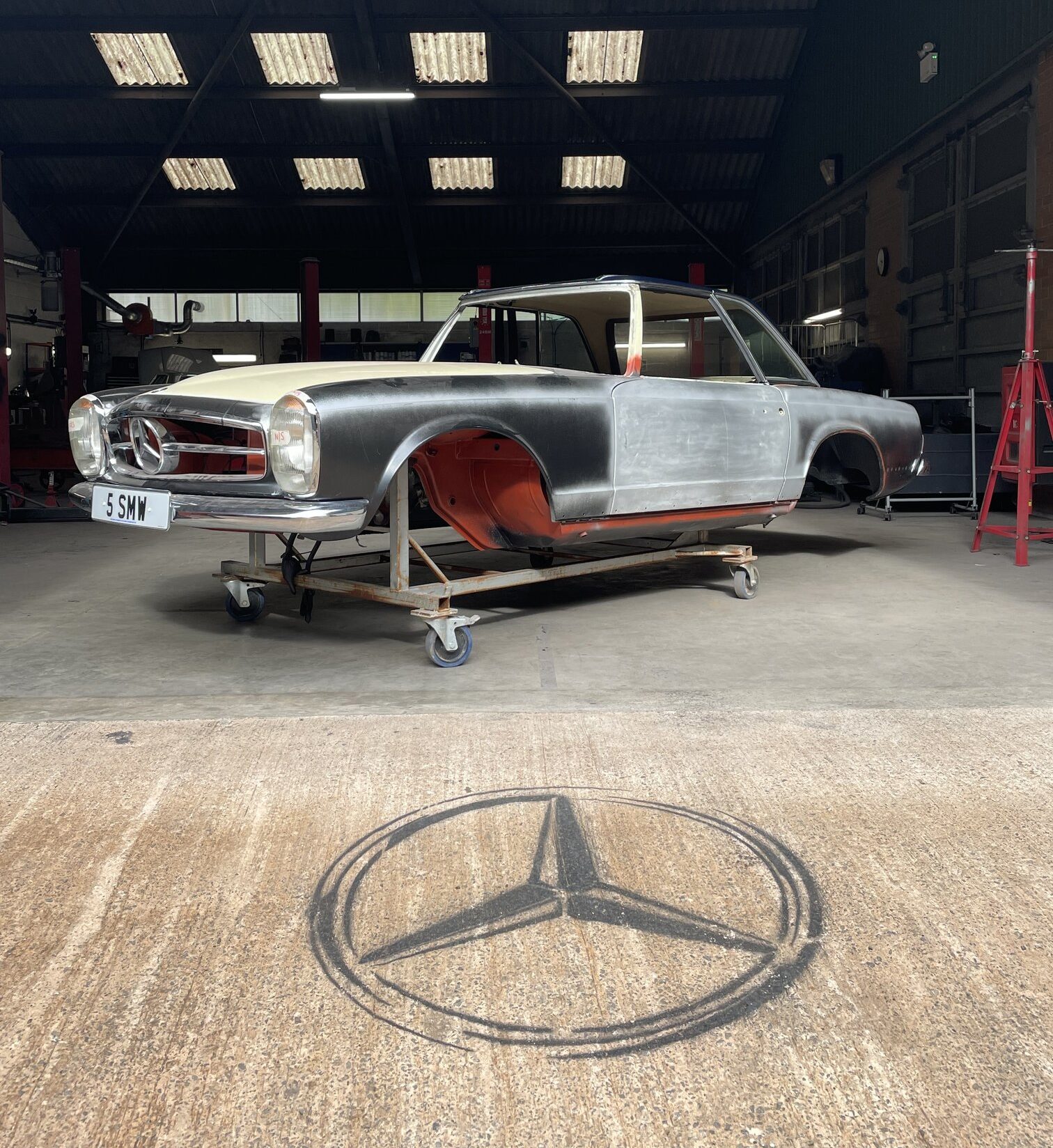 ‘White 280 SL’ Restoration Project - The SLSHOP