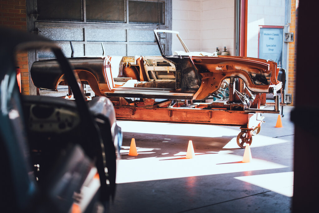 ‘White 280 SL’ Restoration Project - The SLSHOP