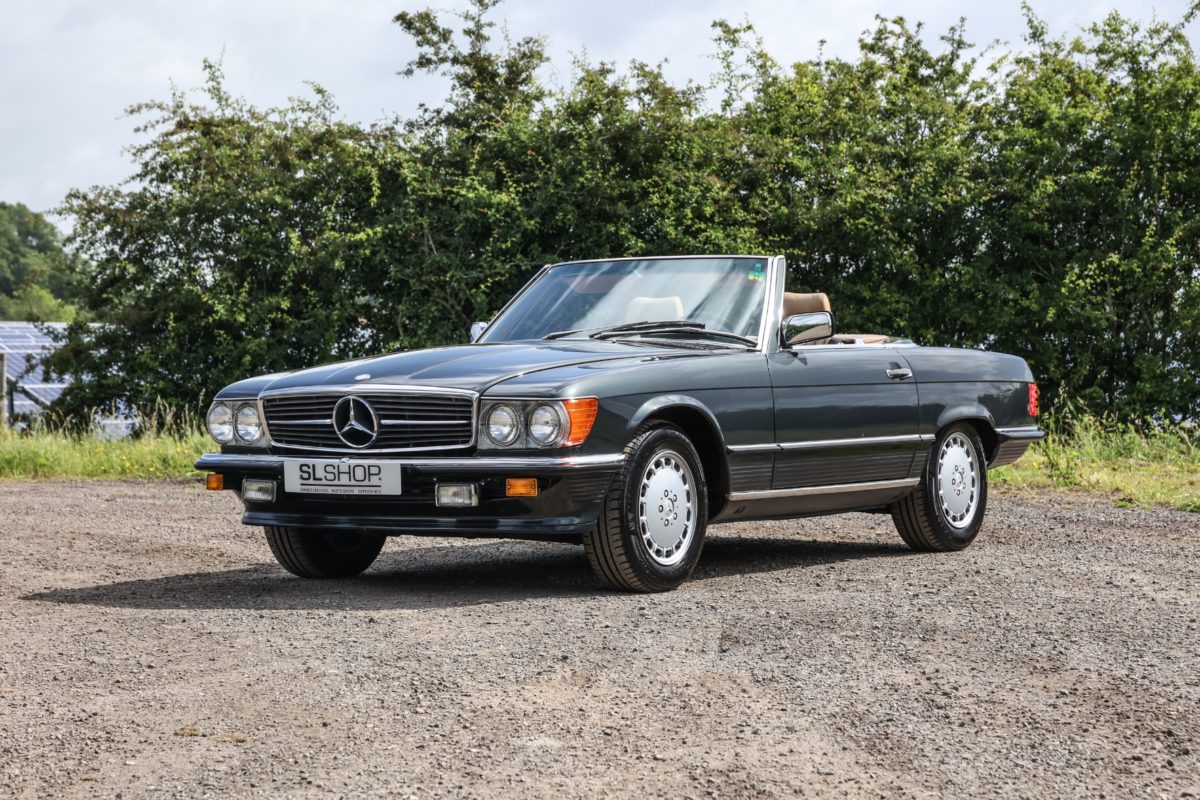 Mercedes-Benz 560 SL (R107) Blue-Black Metallic with Palomino Leather #2326 - The SLSHOP