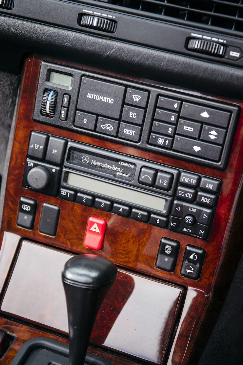 Mercedes SL500 (R129) Record Sale