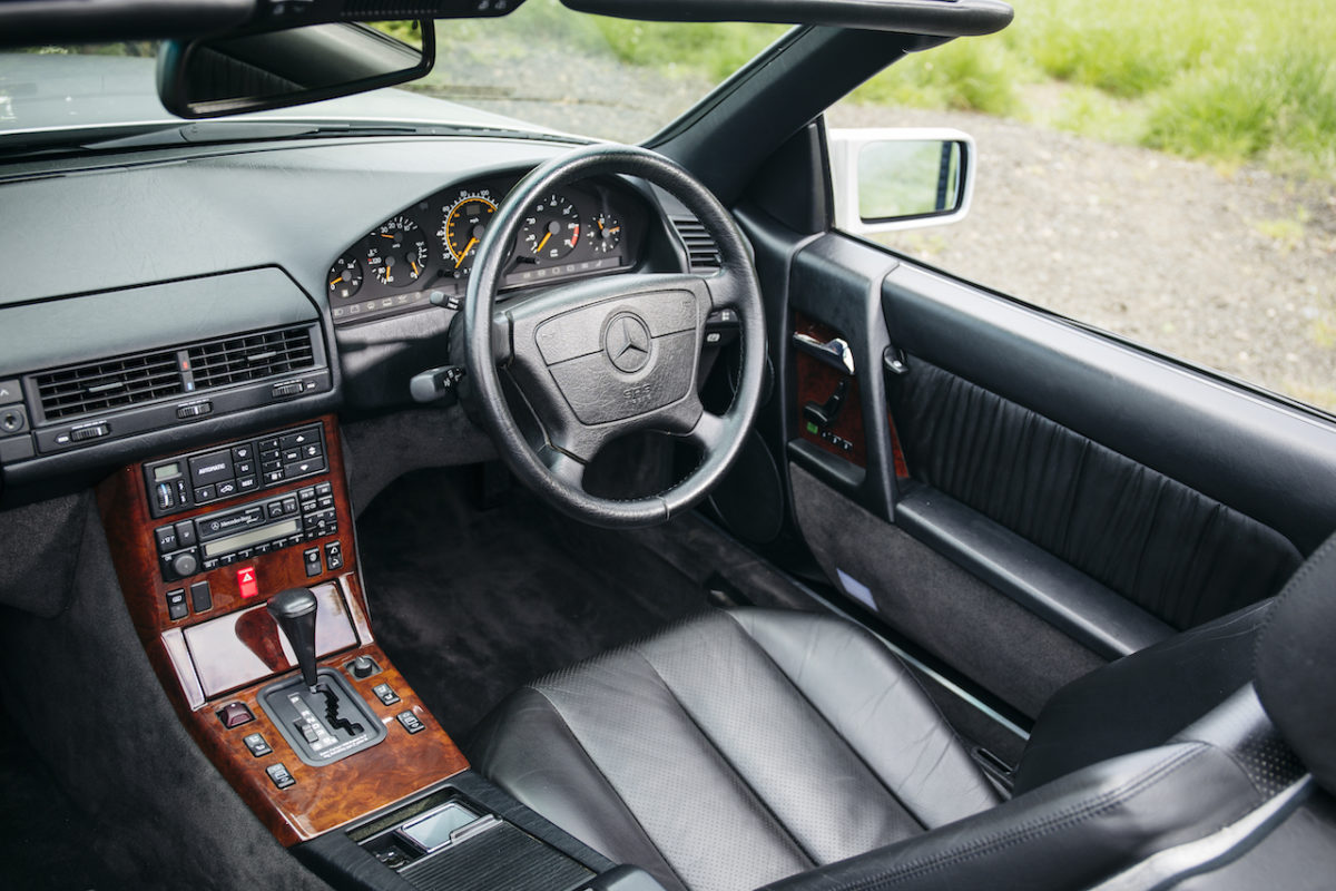 Mercedes SL500 (R129) Record Sale