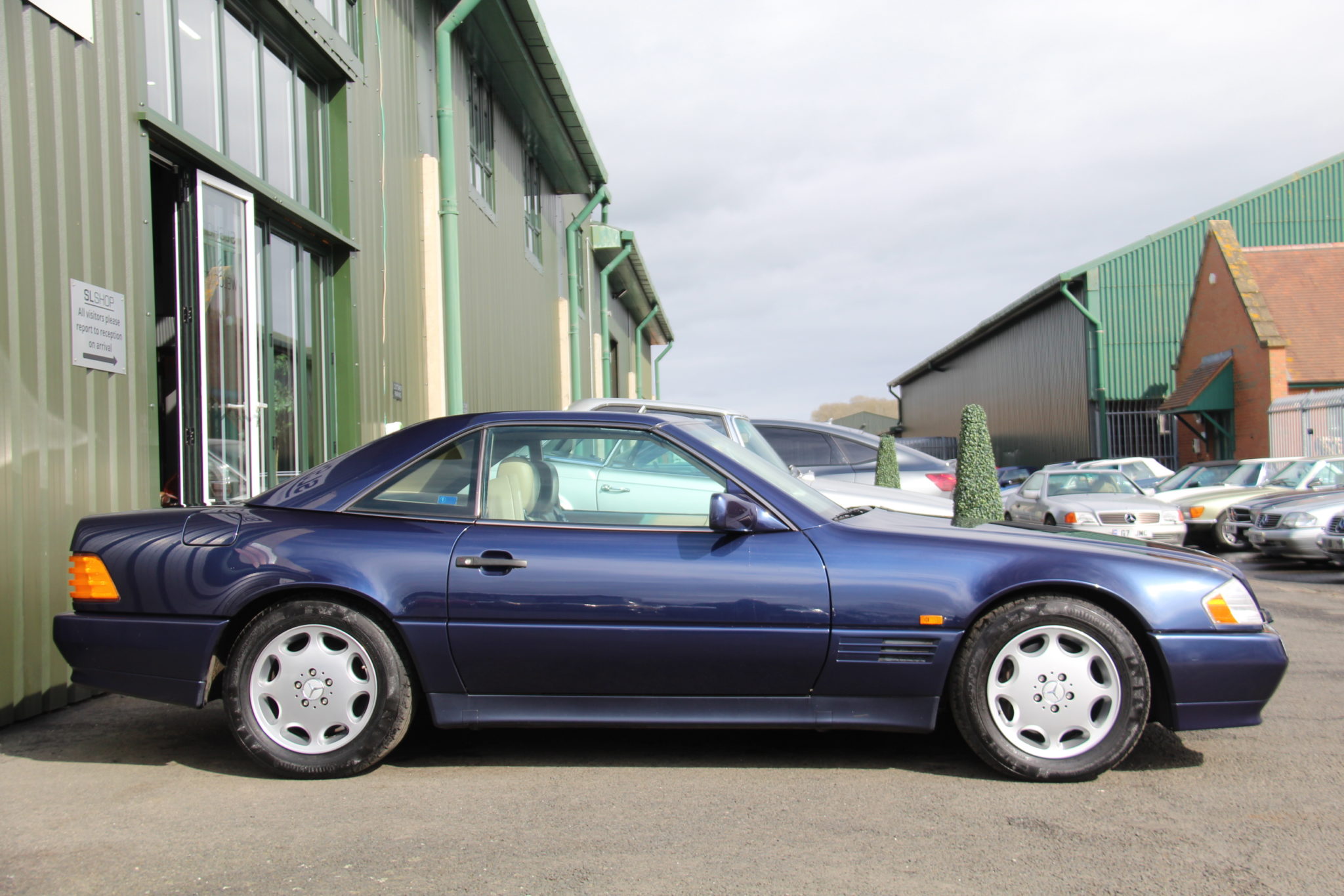 1994 Mercedes-Benz R129 SL500 Azurite Blue Metallic (3660) With Beige ...