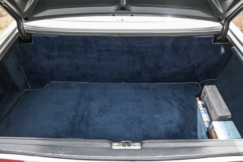 1989 Mercedes-Benz R107 500SL Astral Silver (735) with Royal Blue ...