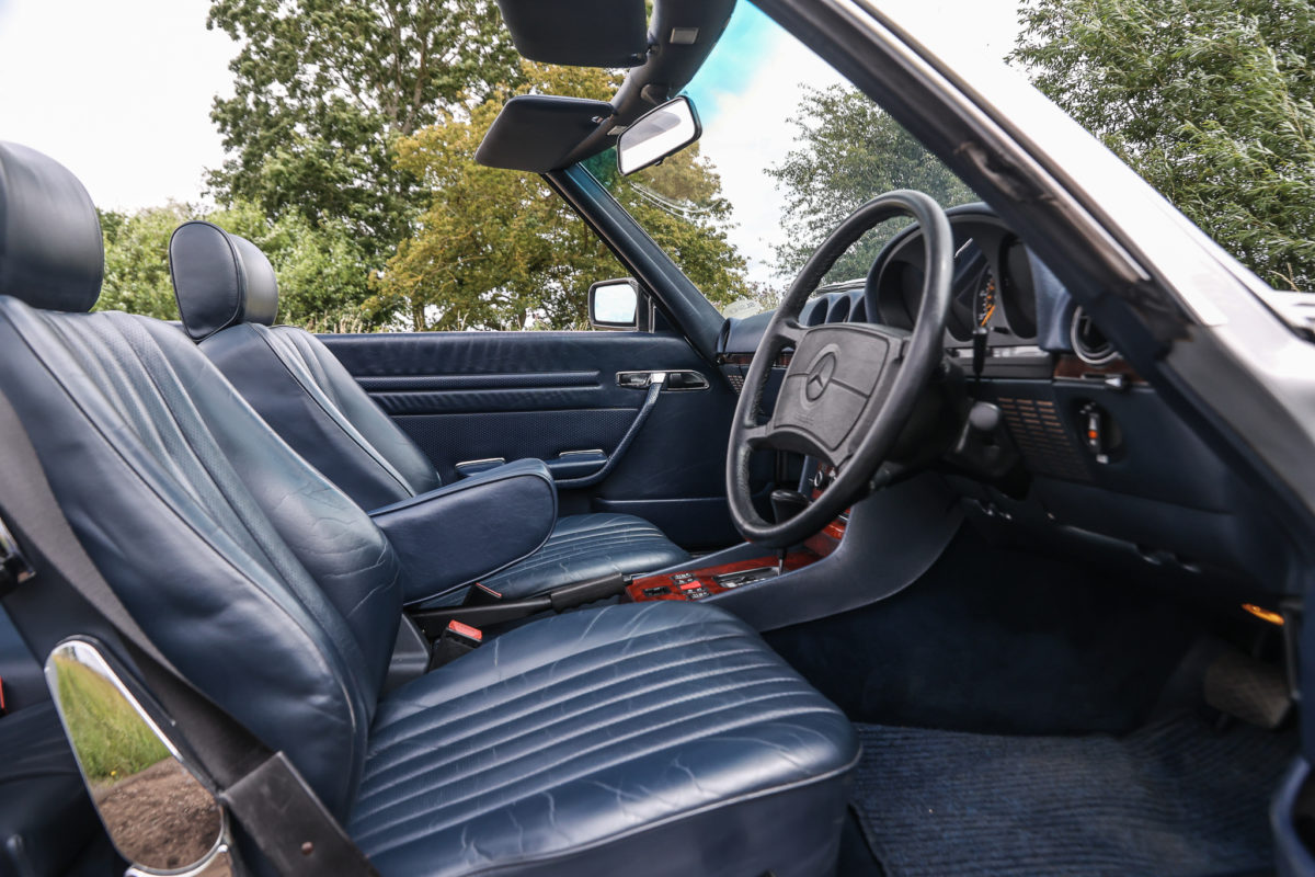 1989 Mercedes-Benz R107 500SL Astral Silver (735) with Royal Blue ...