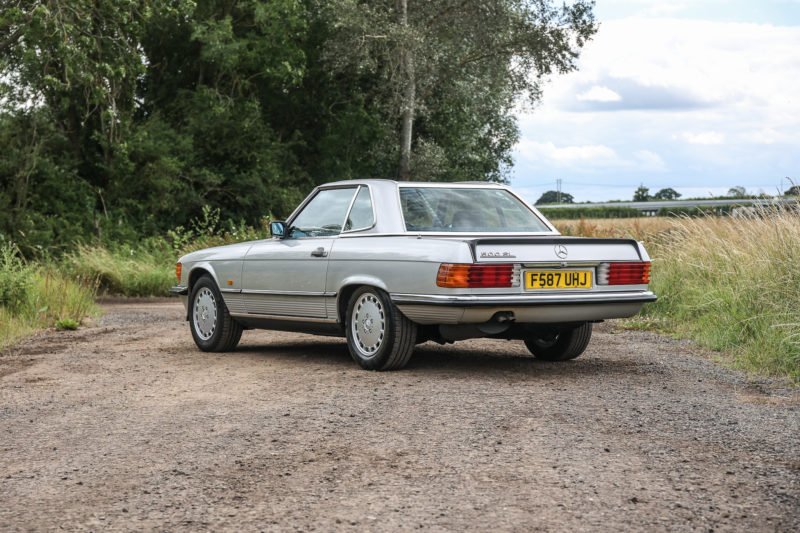 1989 Mercedes-Benz R107 500SL Astral Silver (735) with Royal Blue ...