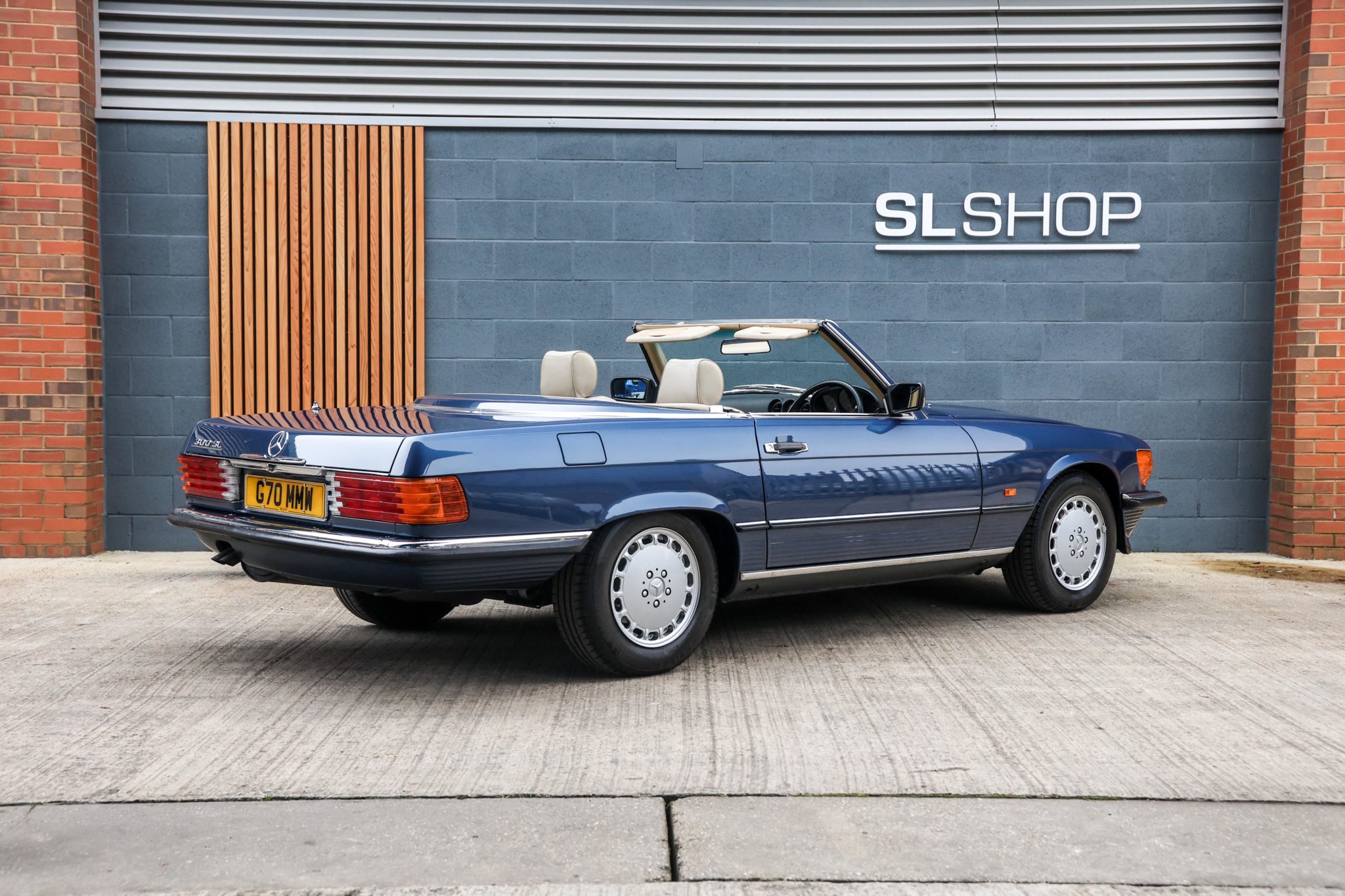 1989 Mercedes Benz R107 300SL Nautical Blue (929) with Beige Leather (275) G70MMW - The SLSHOP