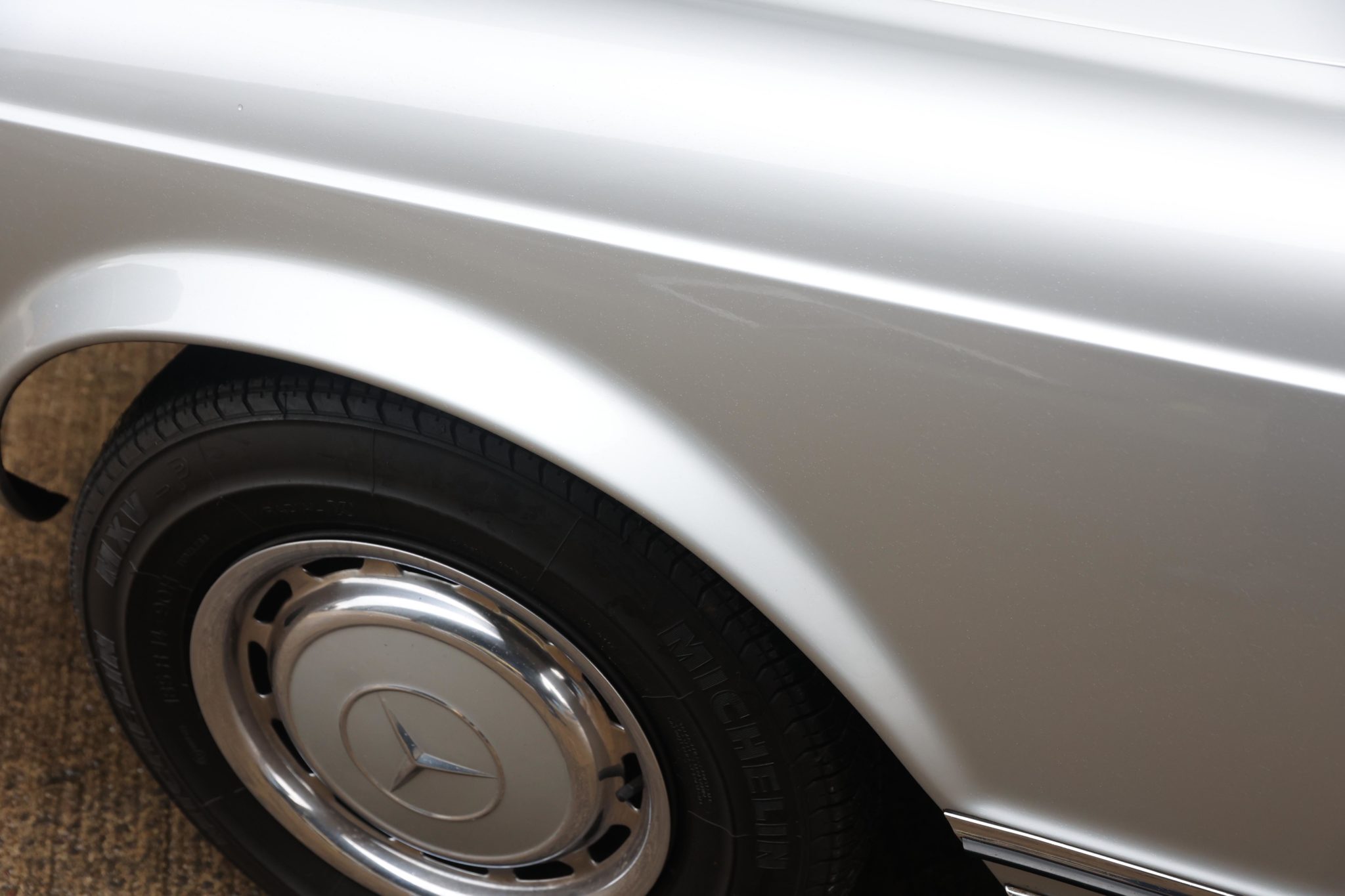 1971 Mercedes Benz W113 280SL Silver Grey Metallic (180) with Black MB ...