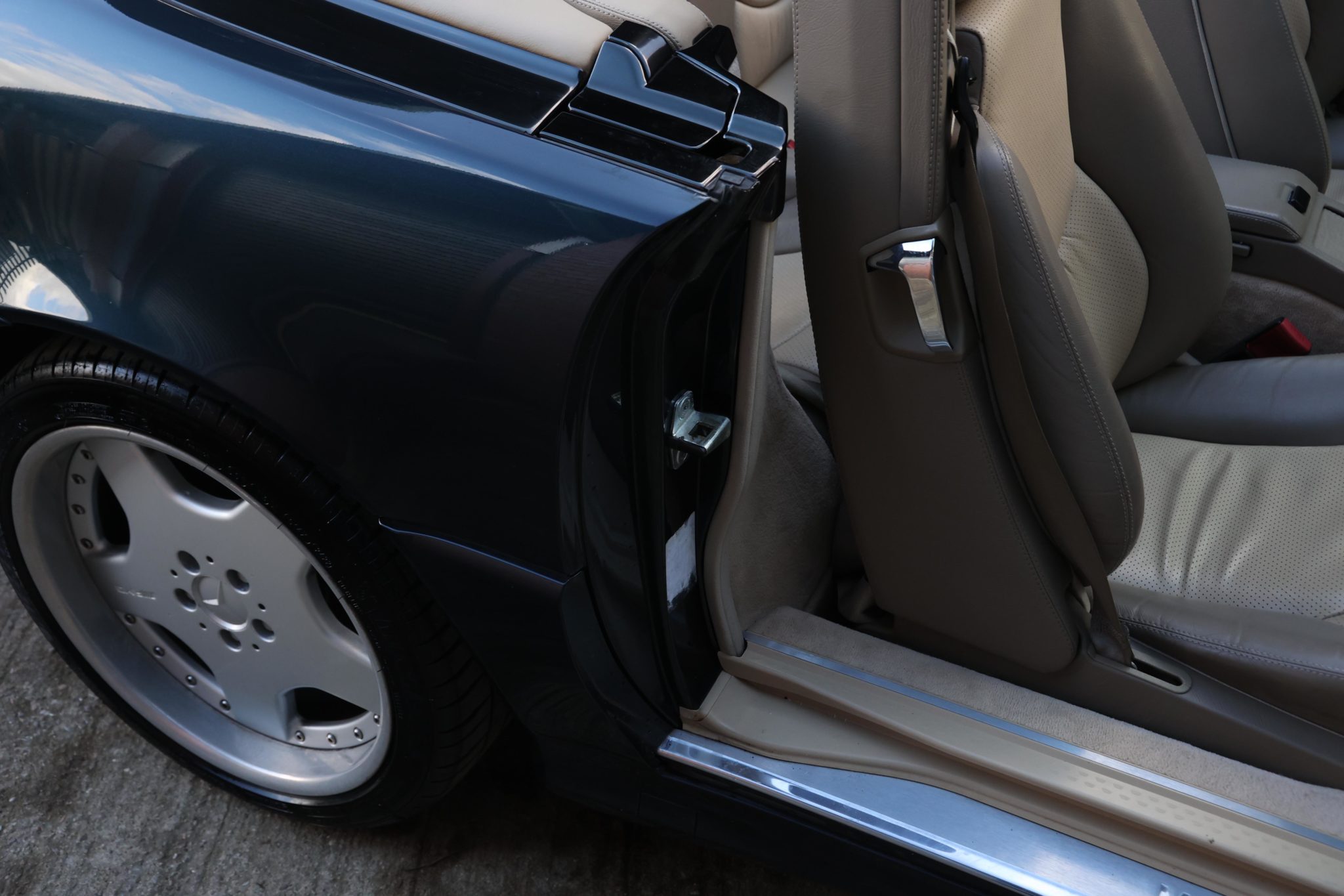 1996 Mercedes Benz R129 SL500 Green Black Metallic (189) with Mushroom ...