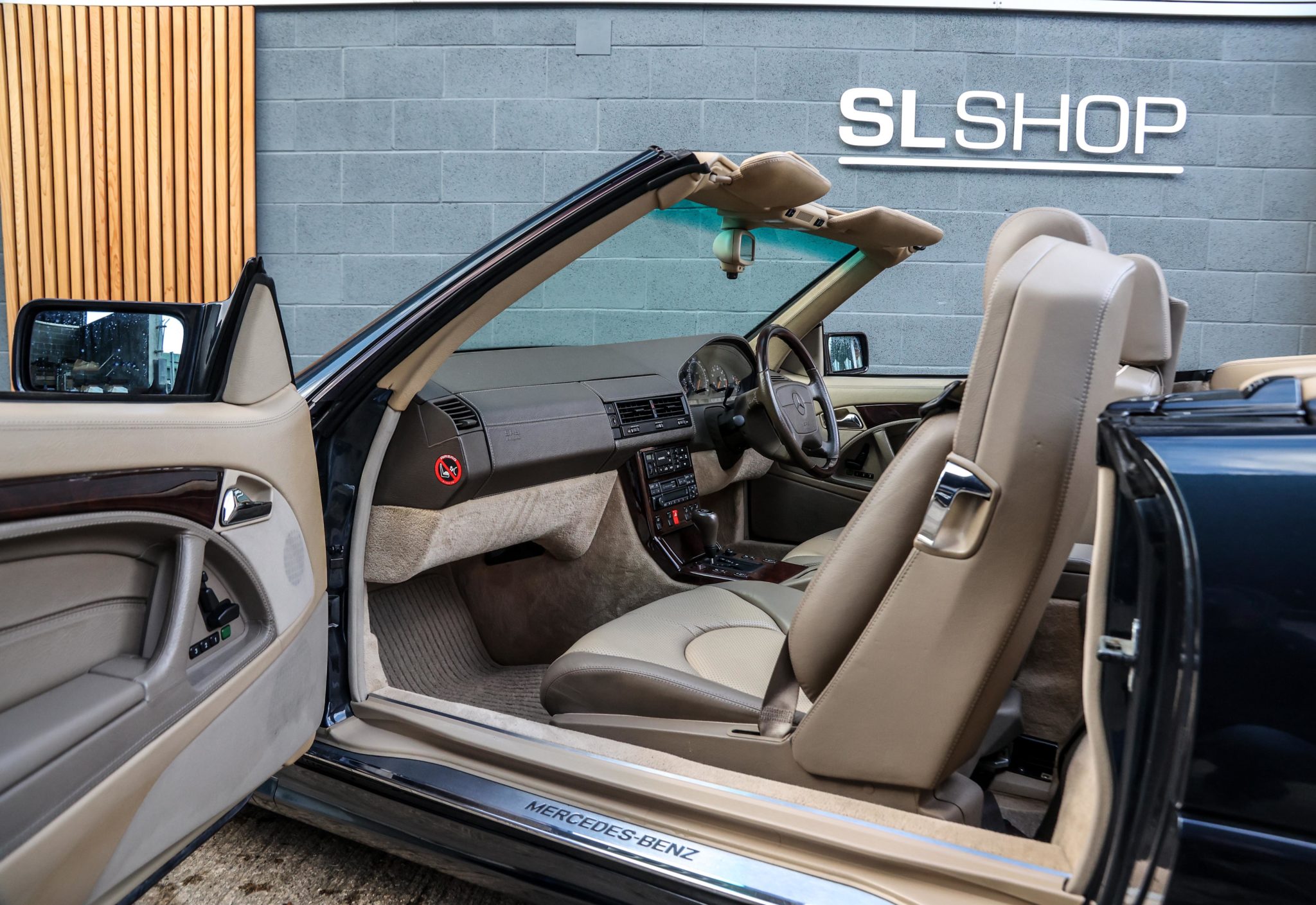1996 Mercedes Benz R129 SL500 Green Black Metallic (189) with Mushroom ...