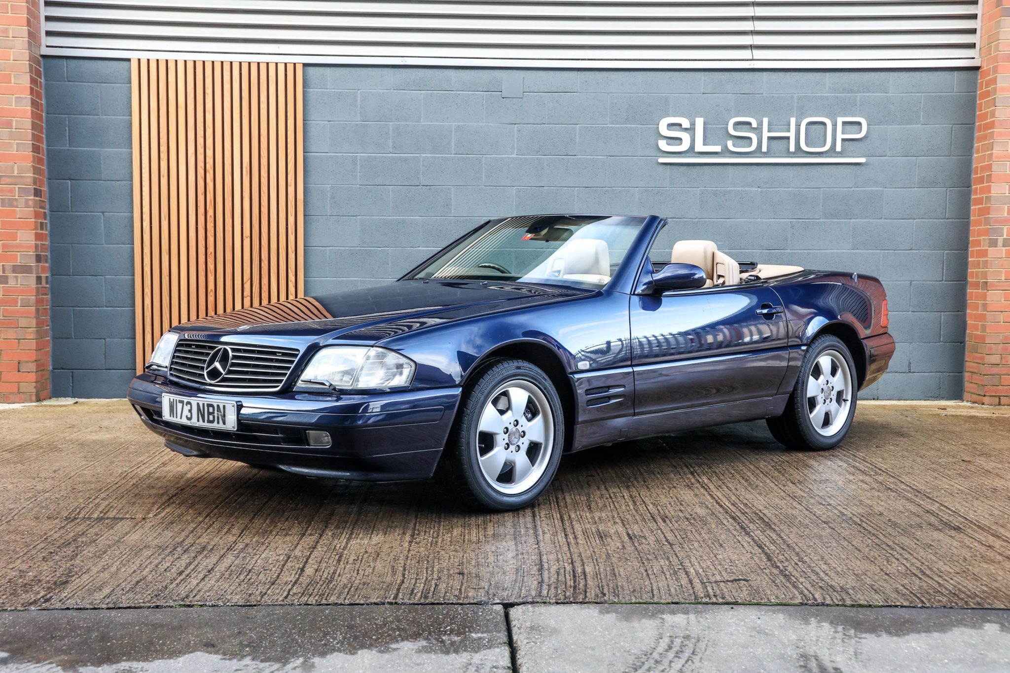 2000 Mercedes Benz SL320 (R129) Azurite Blue Metallic (366) with ...