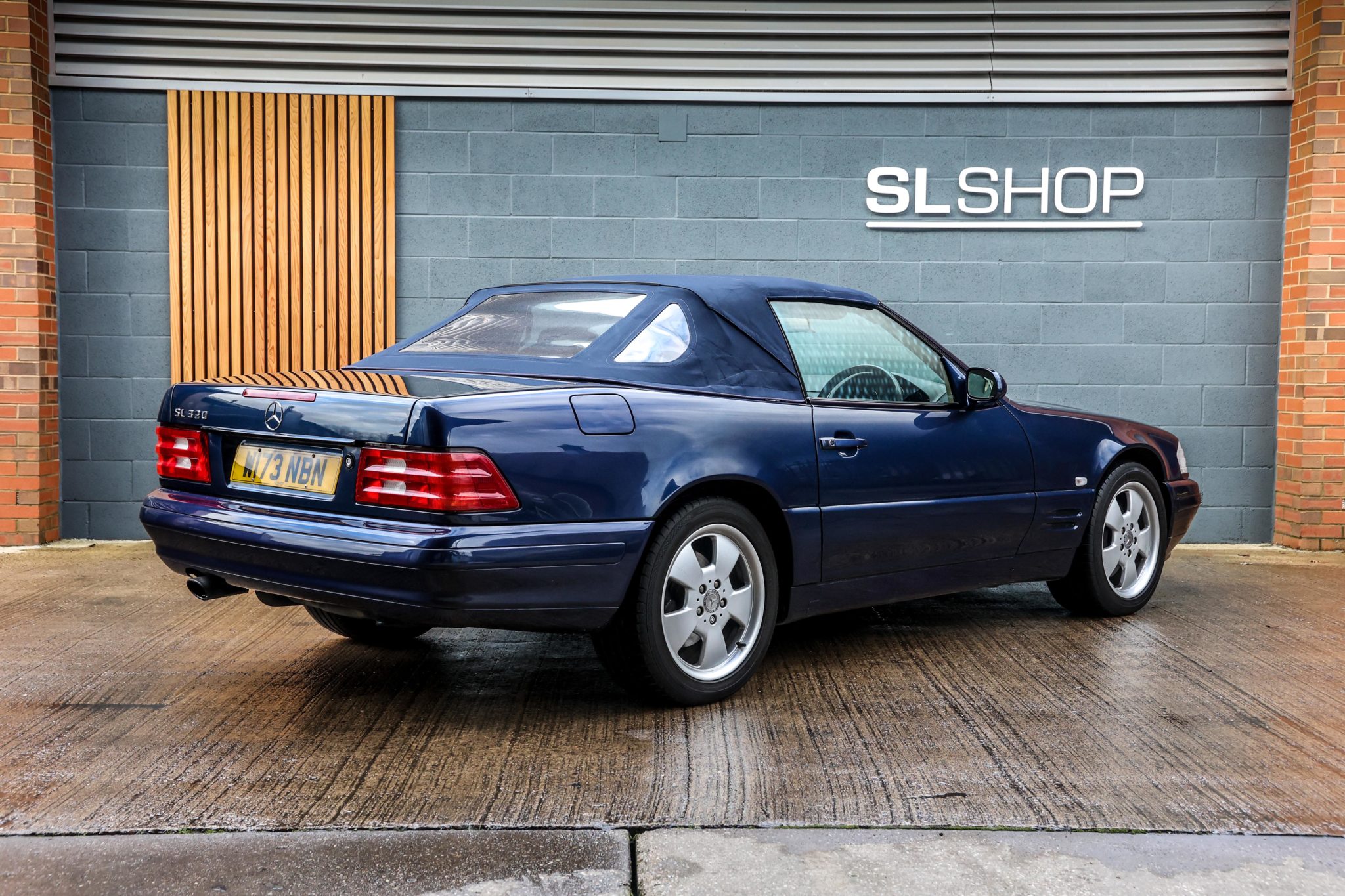 2000 Mercedes Benz SL320 (R129) Azurite Blue Metallic (366) with ...