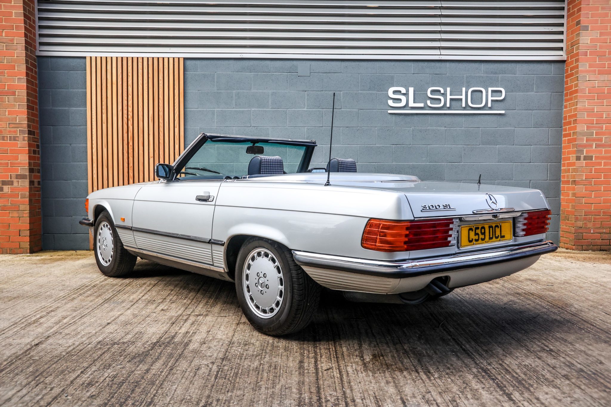 1986 Mercedes Benz R107 300SL Astral Silver (735) with Blue Check (072 ...