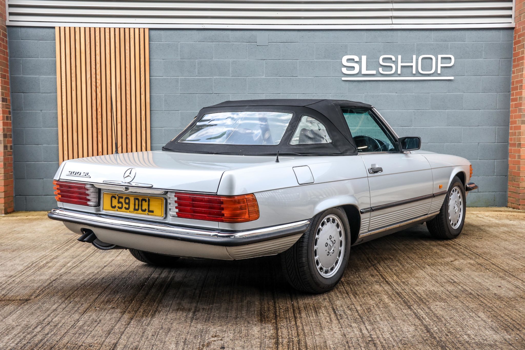 1986 Mercedes Benz R107 300SL Astral Silver (735) with Blue Check (072 ...