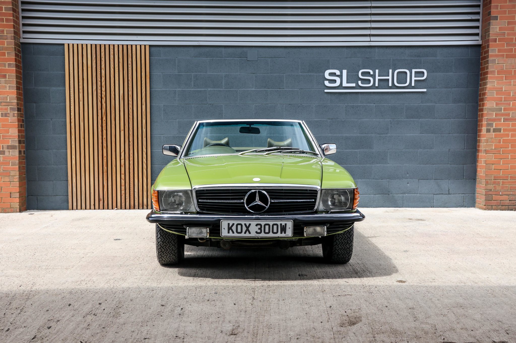 1980 Mercedes Benz R107 350SL Citrus Green (874) with Moss Green ...