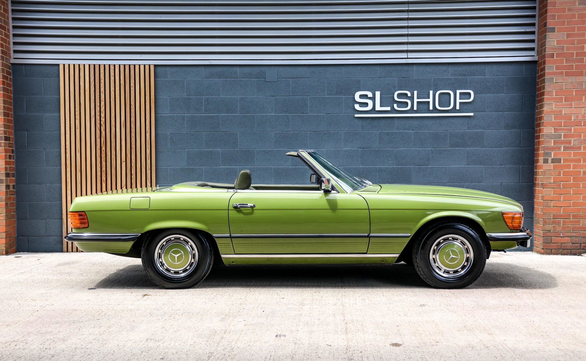1980 Mercedes Benz R107 350SL Citrus Green (874) with Moss Green ...
