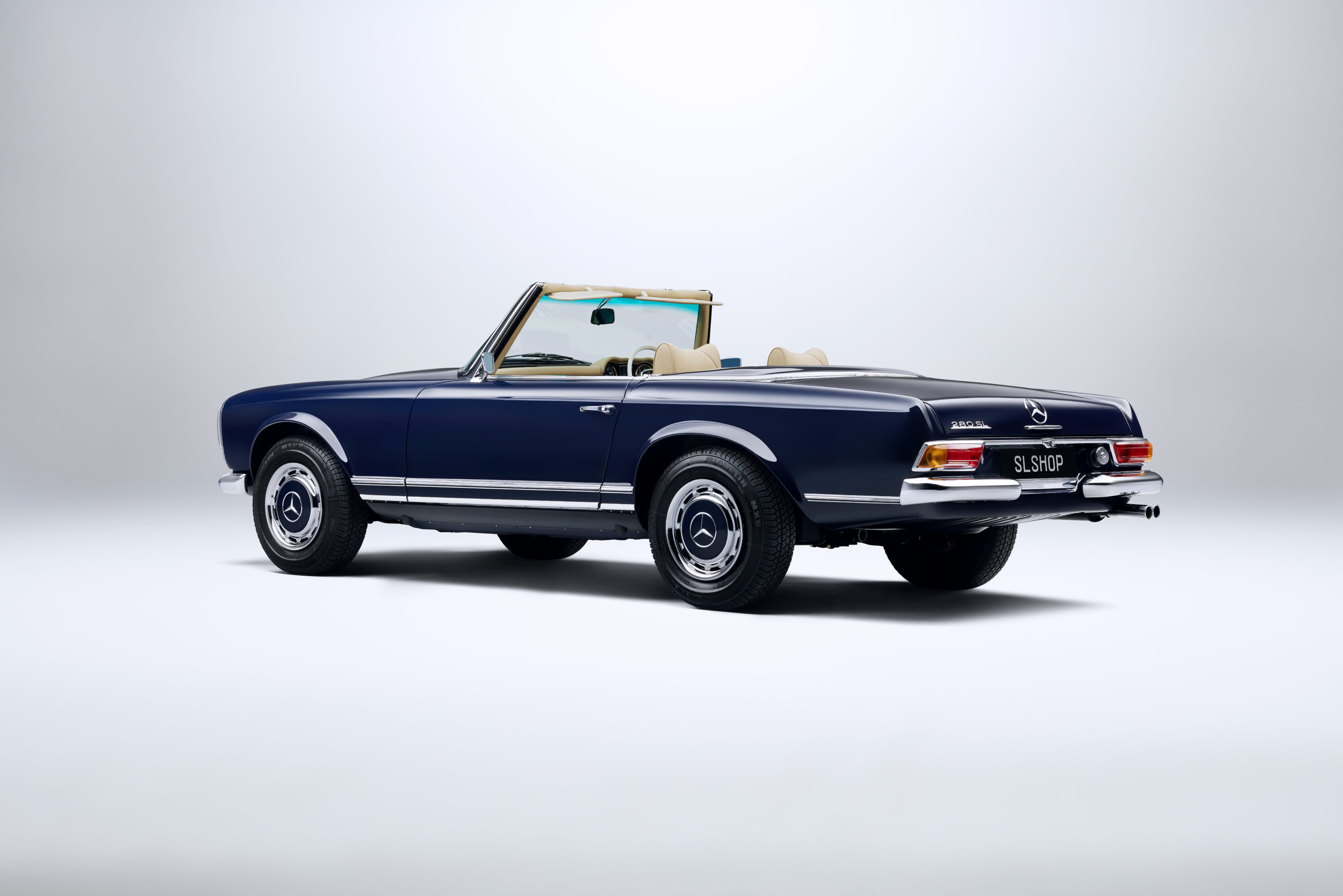 1968 Mercedes Benz W113 280SL 6 speed Manual Midnight Blue (904) 68SG ...