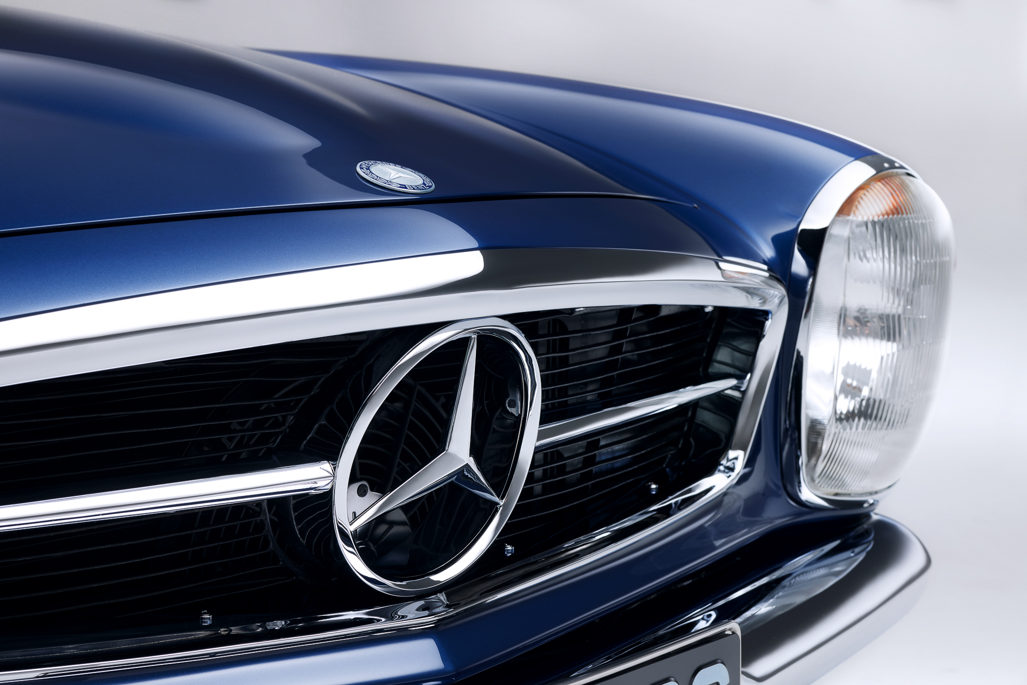 1969 Mercedes Benz W113 280SL Automatic Medium Blue (387) with Cream ...