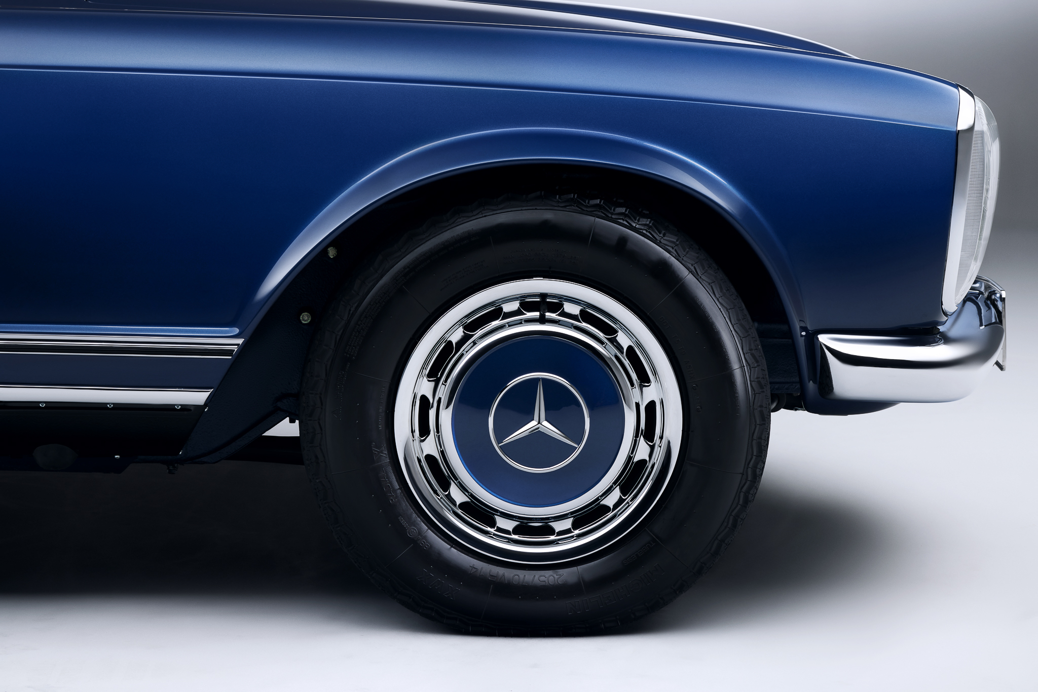 1969 Mercedes Benz W113 280SL Automatic Medium Blue (387) with Cream ...