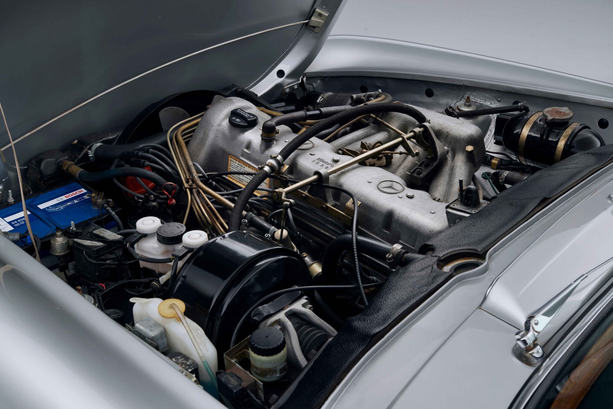 1970 Mercedes Benz W113 280SL Manual Silver with Black Leather AKE376J ...