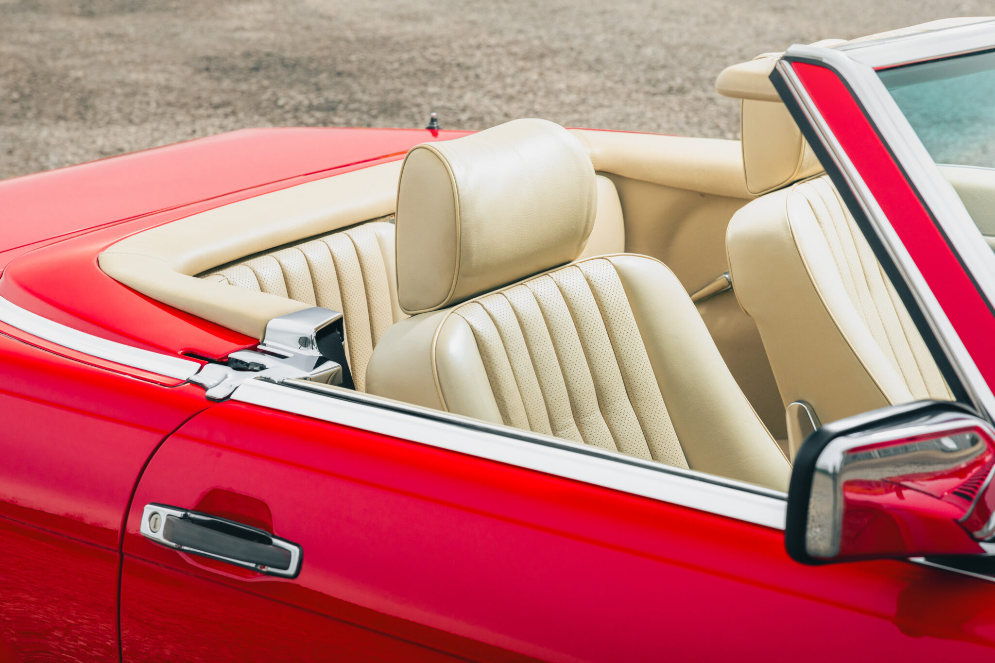 1989 Mercedes-Benz R107 300 SL RHD Auto Signal Red (568) with Cream ...