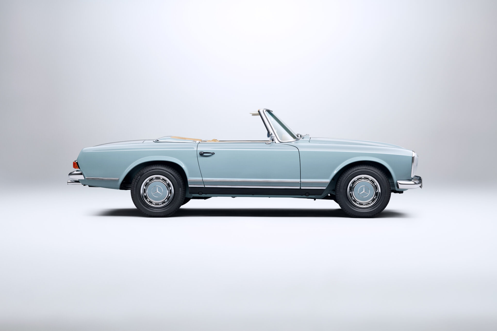 1968 Mercedes-Benz 280SL W113 ULB892F - The SLSHOP