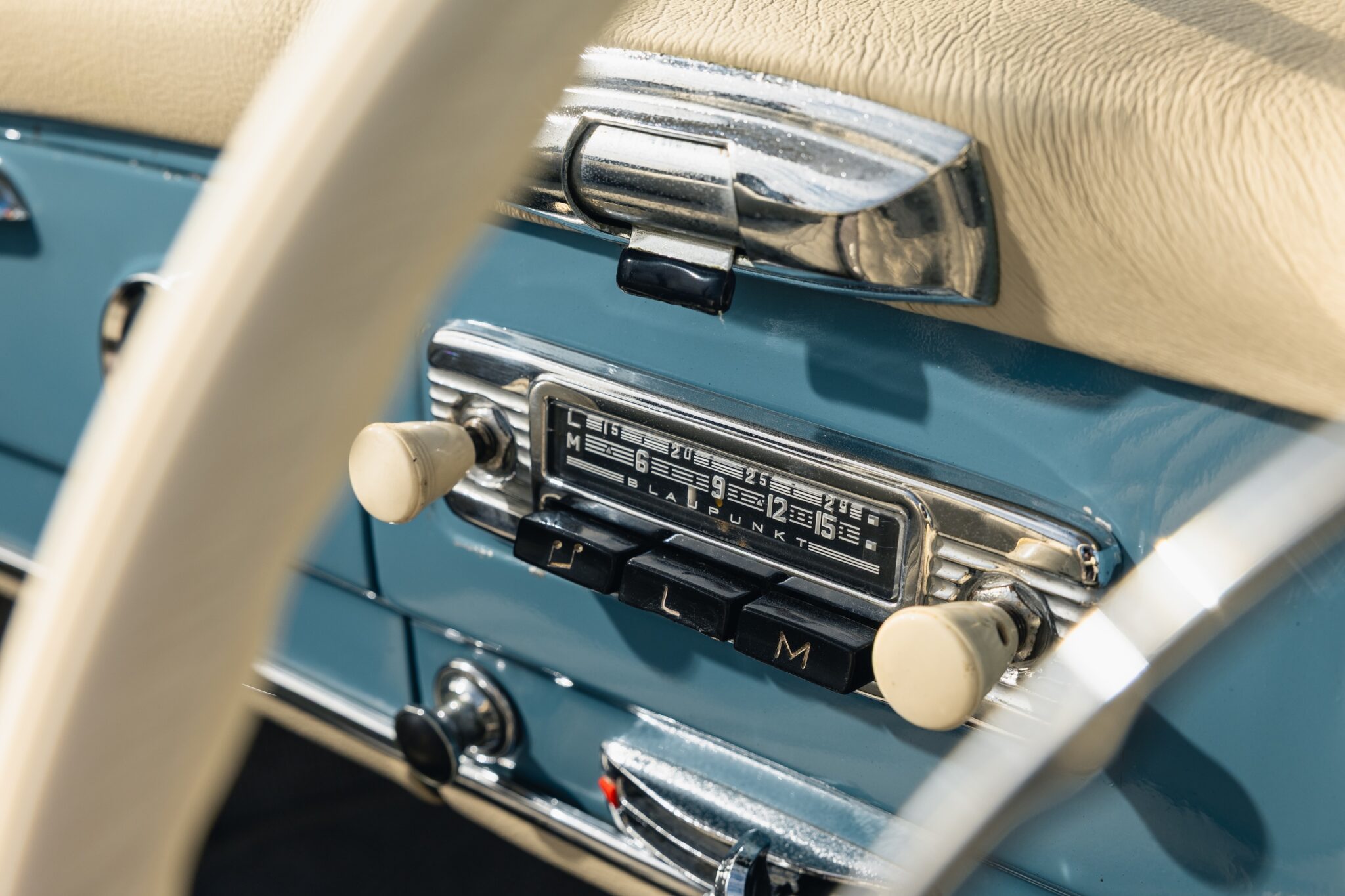 1960 Mercedes-Benz W121 190SL RHD Blue with Cream Leather Manual 155 ...